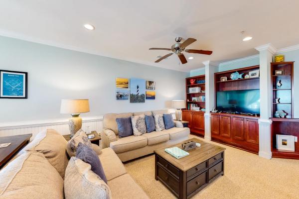 Waterfront Condo W/ Free Wifi, Central Ac, Private Washer/dryer, Shared Pool - Hatteras, NC