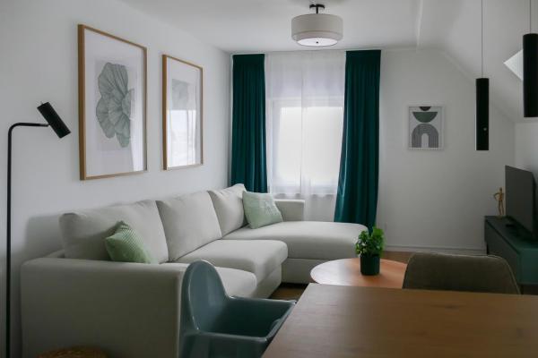 Modernes Apartment Mit Boxspringbett, Waschmaschine, Playmobil Funpark - Stein