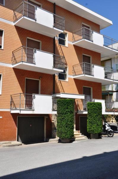 Viale Repubblica 307 8 A - Loano