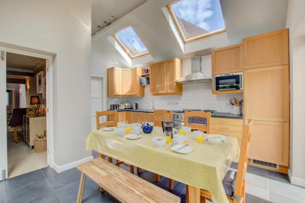 3 Bed In Salthouse Oc-2002 - Holt