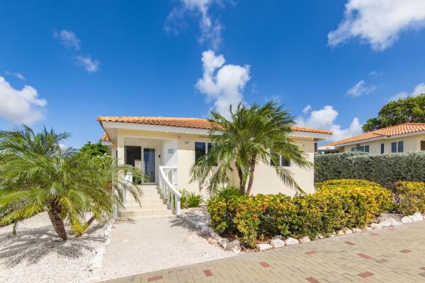 Family Home Jan Thiel Op Marbella - Curaçao