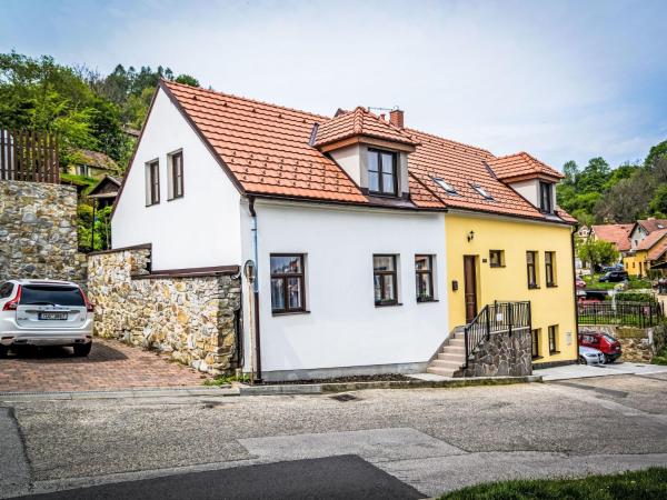 Apartment Dueta-4 By Interhome - Český Krumlov