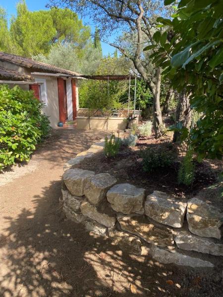 Tbd-charmant Mazet Dans Un Environnement Calme Et Apaisant - Nyons