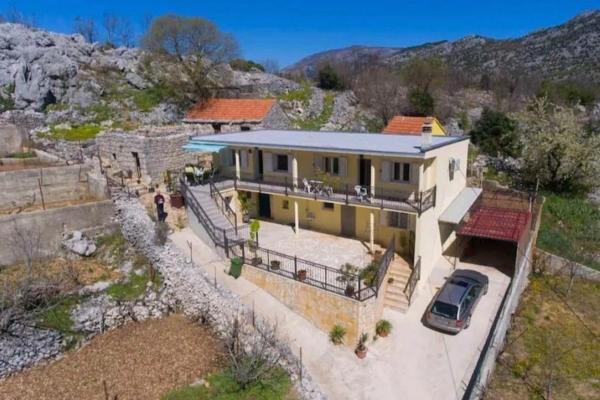 Apartments With Parking Space Rastovac, Zagora - 25213 - Brela