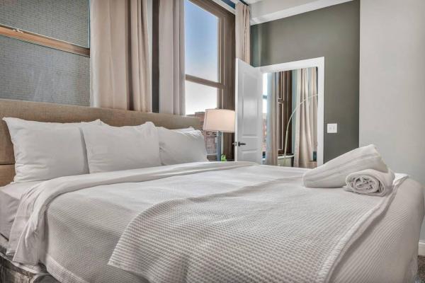 Gorgeous Downtown Flat| Parking•gym•security - Cleveland, OH
