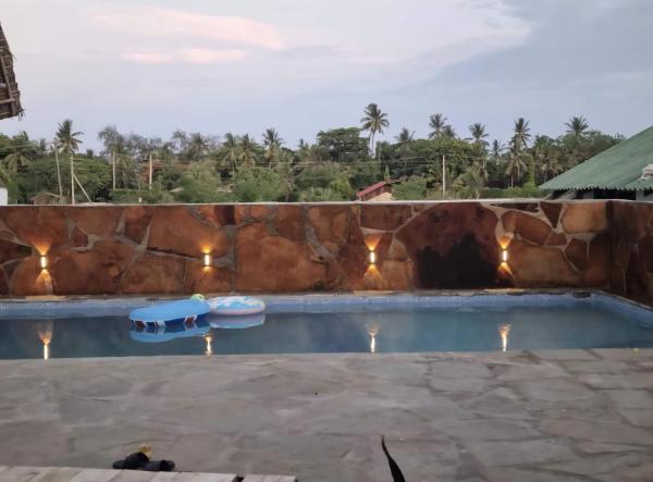 Luxurious 4-bedroom House With Private Pool In Kikambala - Kenia