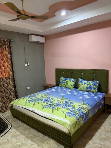Room 19 - Gambia