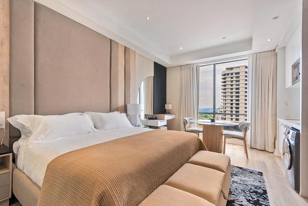 Luxury Self-catering Apartment In Sandton Skye - Sandton