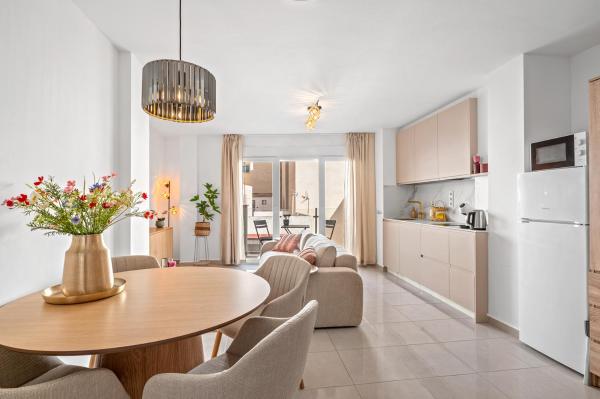 Casa Novi-in Center, Next To Playa Del Cura | Pool & Garage - Torrevieja