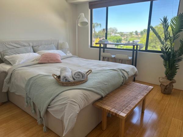 Sunlit Minimal Master Room With Bathroom Bayswater Central City & Airport Shared House - オーストラリア パース