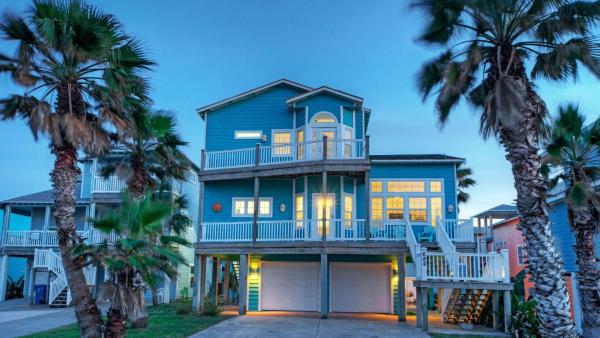 Point Break By Avantstay Ocean View Escape • Game Garage Golf Cart Zone - Port Aransas, TX