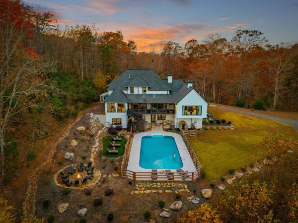 Dahlonega Golden - Pool, Fire Pit & Guest House - Dahlonega, GA