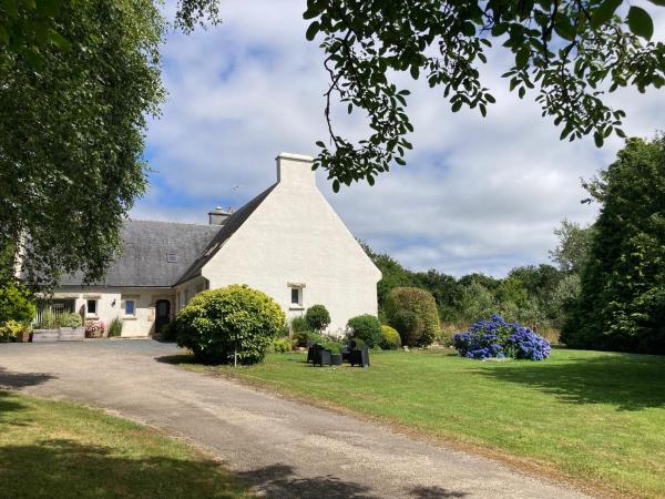 Chambre D'hôtes De Kermoal-cuisine & Salle De Bain Privées - Finistère