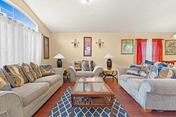 The River City Retreat - Luxe 4br & Spa - Jacksonville, FL
