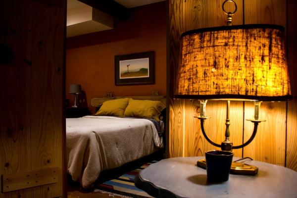 Cozy Ground Floor Suite In A Beautiful Farmhouse For A Unique Getaway In Afton, Virginia - 韋恩斯伯勒