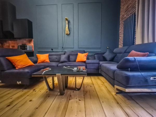 Top Floor Apartment+balcony In Sololaki / Room 25 - Tiflis