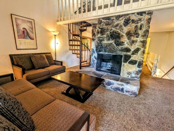 Snow Summit Townhouse Unit 22 - Big Bear Lake, CA