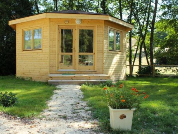 Charmante Cabane 5 Pers, Chauffée - Api-1-52-1704 - Decize