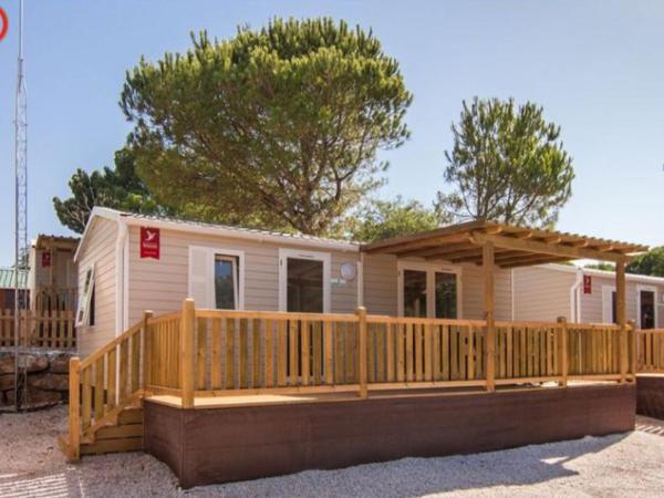 Mobil Home Avec Terrasse à Marbella - Api-1-52-1866 - 