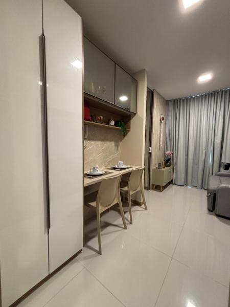 Apartamento Quarto E Sala, Andar Alto, Moderno E Completo Em Salvador - Salvador de Bahía