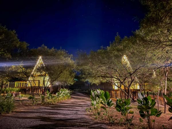 Chalés Exclusivos Com Jacuzzi Em Bonito Mato Grosso Do Sul - Bonito
