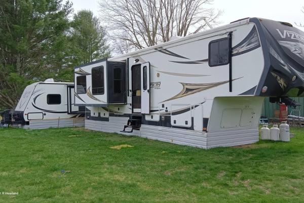 Howland's Hideout 2 - Fall Creek Falls, TN