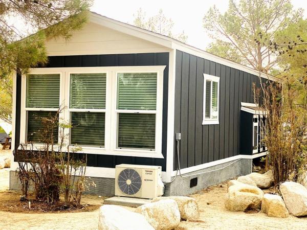 Modern Tiny Home With Mountain Views Near Mt. Whitney, Lone Pine, California - Lone Pine, CA