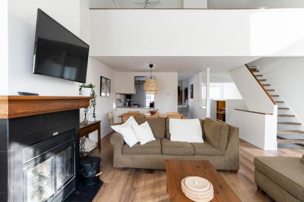 Unit 33 - 4 Bedrooms - Sleeps 10 - Saskatchewan