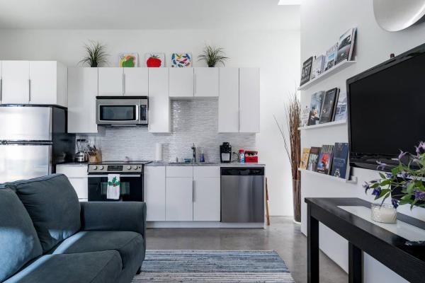 Modern, Dog Friendly Apartment With A Private Patio - Farmers Branch, TX