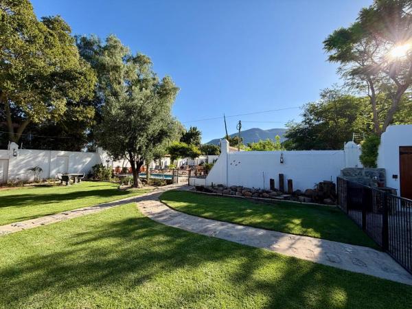 Far Far Away Guesthouse - 4-star Luxury Karoo Escape With Garden, Pool & Personal Touch - Graaff-Reinet
