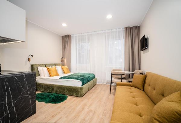 Airport-bus - 13 North Studios - Family Apartment 9 - Tallinn