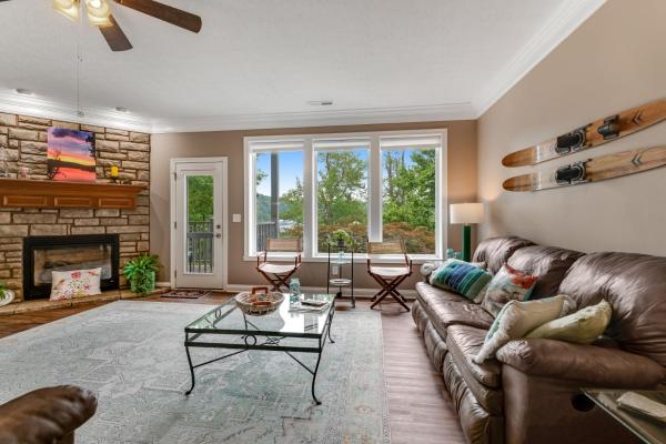 Dog Welcome Condo Sleeps 6 Lake Views Dock Access - Norris Lake, TN