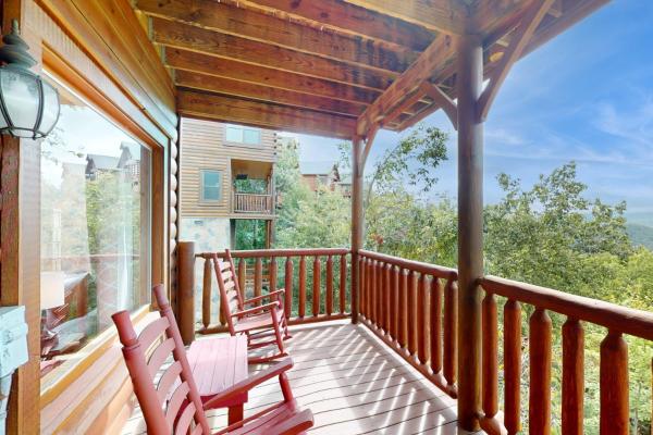 Cozy Log Cabin Sleeps 4 Hot Tub Amazing Mtn Views - Sevierville, TN