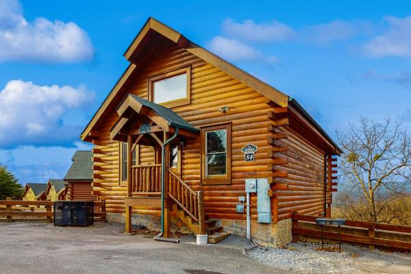 Lovely Cabin Sleep 6 Hot Tub Mtn View Pool Access - Gatlinburg, TN