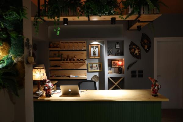 Small Boutique & Garden - Tirana