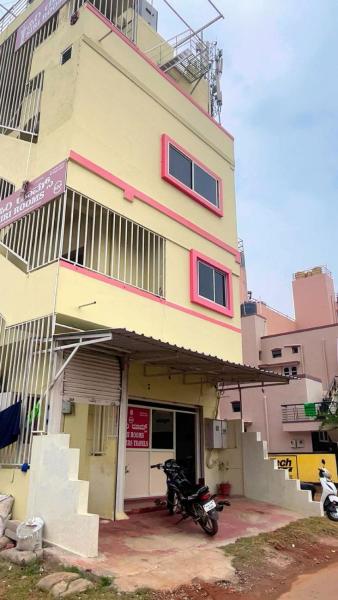 Isiri Rooms - Mysuru