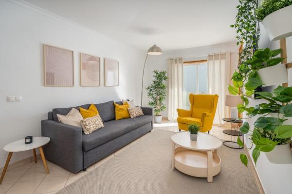 #001 Stylish Downtown Flat Walk To Beach & Bars - Albufeira