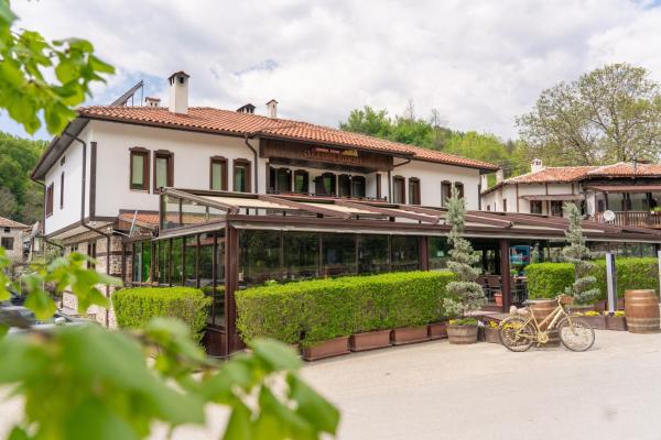 Zlaten Rozhen Family Hotel- Monument Of Cultural Significance - Melnik