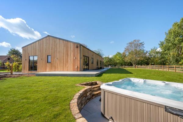 4 Bed In Mattishall Oc-2367 - Suffolk