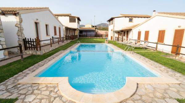 Casa Casteldoria - Pool & Garden With Bbq E Wifi - Valledoria