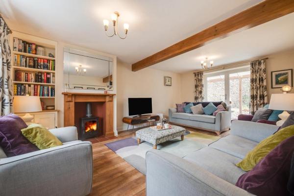 3 Bed In Bodham Oc-1638 - Holt
