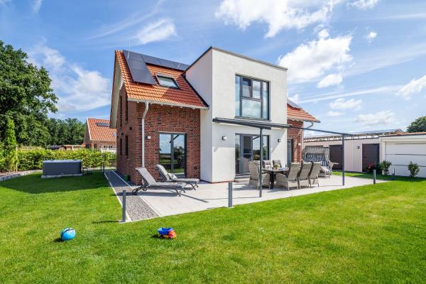 Ferienhaus Backstein Huus Für Familien, Gruppen Und Auszeit-liebende! - Rerik