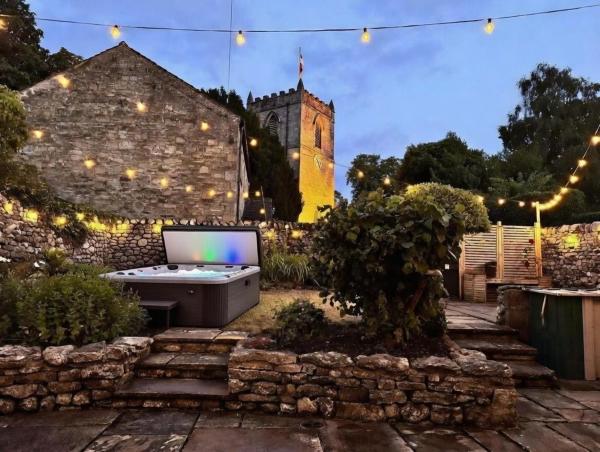 Bridge House Hot Tub Retreat - Kettlewell - Skipton