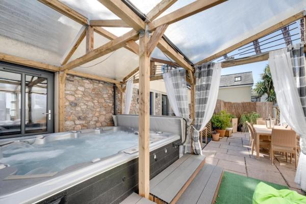 7 Bed In Torquay Oc-rutwel - Torquay, UK