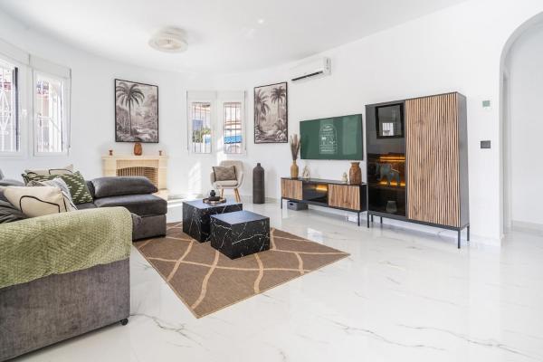 Rojales Villa - Pool -Golf & Family Stays - Algorfa