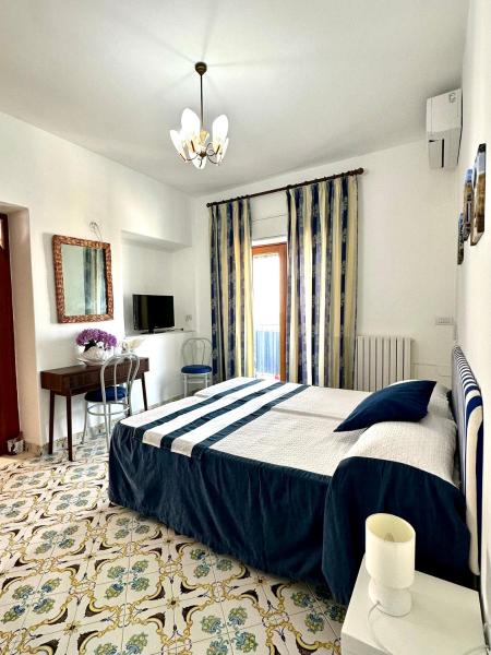 Blumoon Capri Con Accesso Piscina - Italy