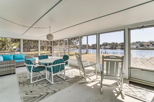 Gateway To Crystal River! Canal-front Home W/ Dock - Crystal River, FL
