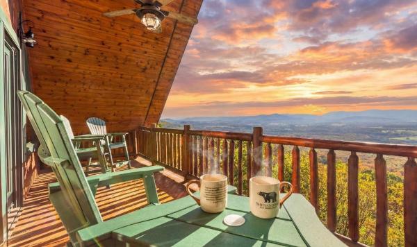 Luxury Log Cabin - Mountain Views - 2 King Suites - Sauna & Firepit - 15 Miles To National Park - Luray, VA
