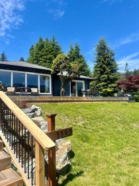 Captain Cottage - Bowen Island