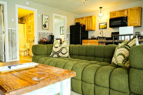 Cozy Mountain View Condo At Powderhorn Mountain - Michigan